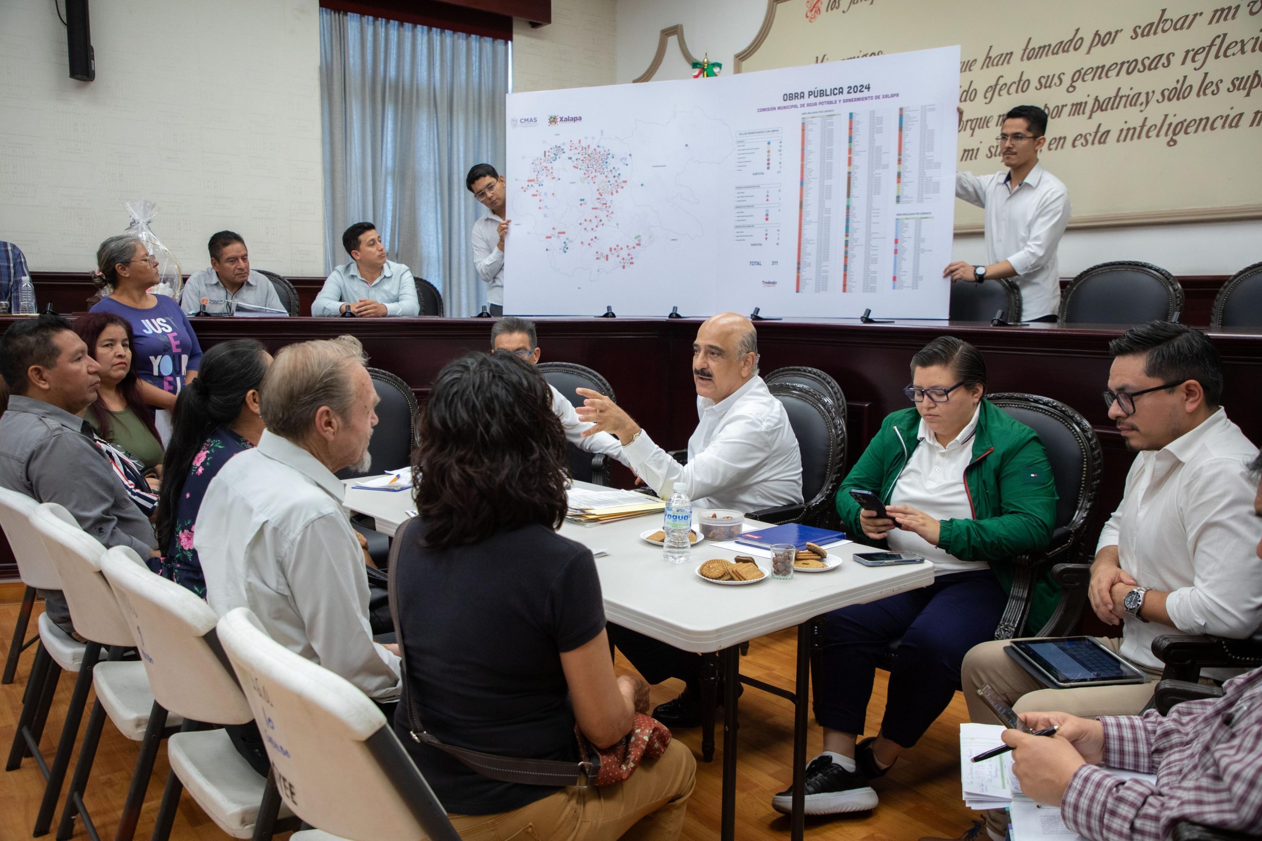 Trabaja Ricardo Ahued por un Xalapa con desarrollo social y obra pública - Revista Análisis Político